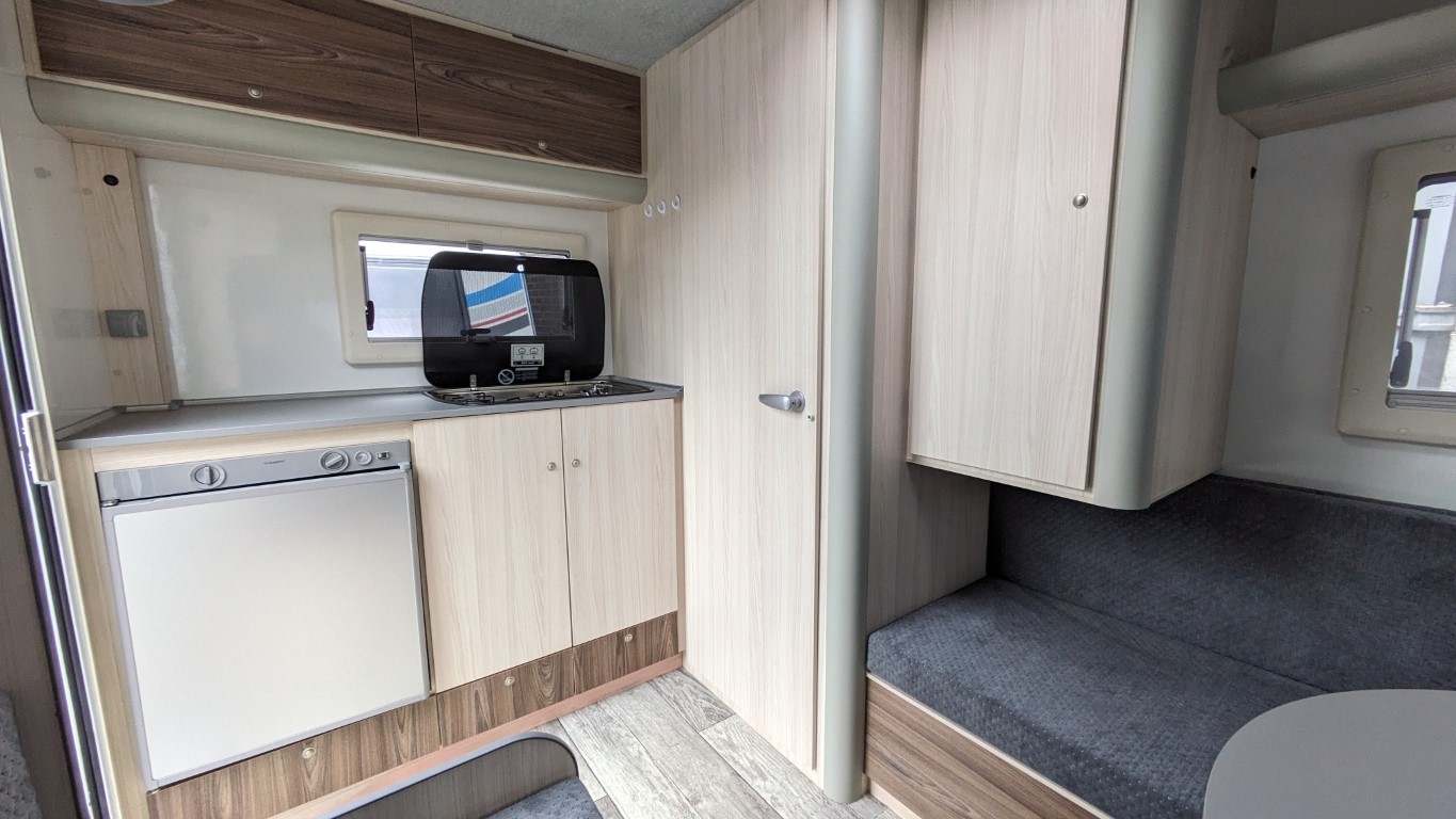 Tents | Trailer Tents | Camping Equipment | Caravan Accessories ...